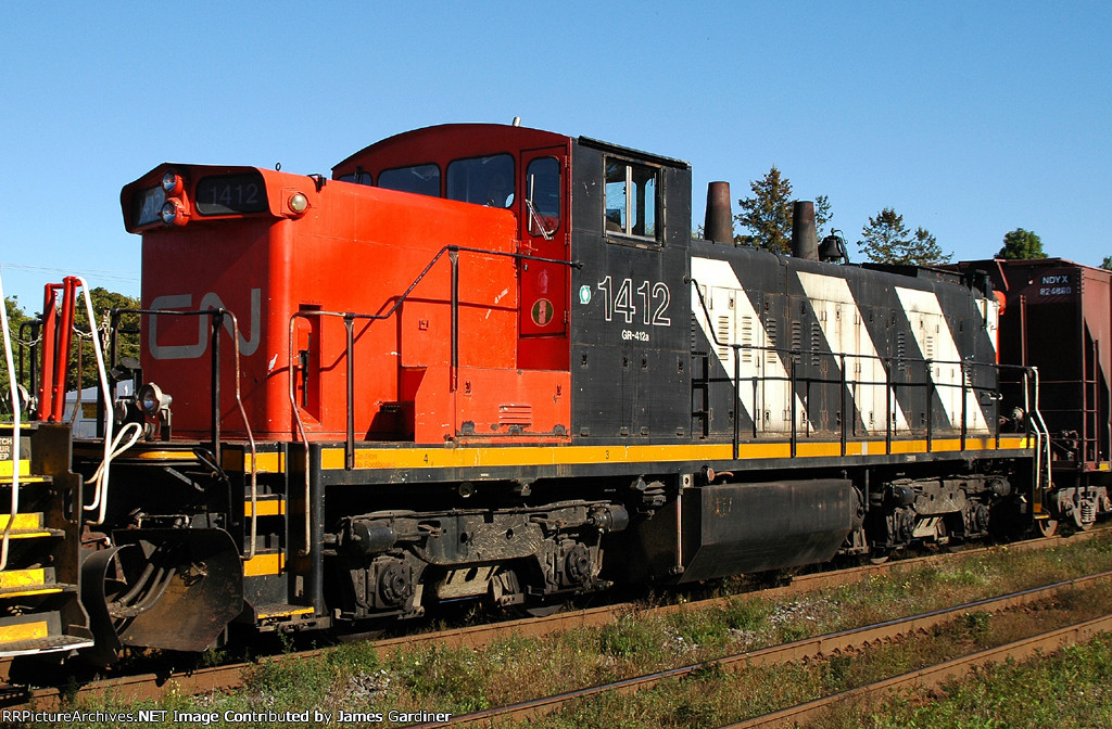 CN 1412